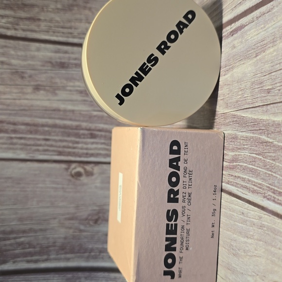 Jones Road | Makeup | Jones Road What The Foundation Tinted Moisture In ...